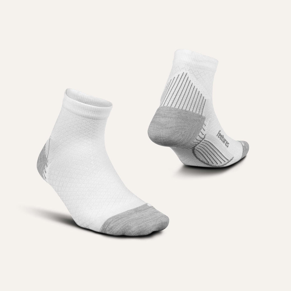 Feetures PF Relief Ultra Light Quarter Socks White – Greaves Sports